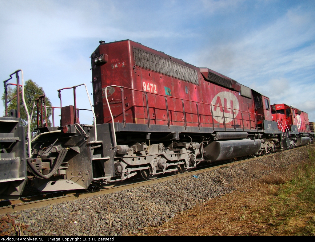 SD40-2 9472